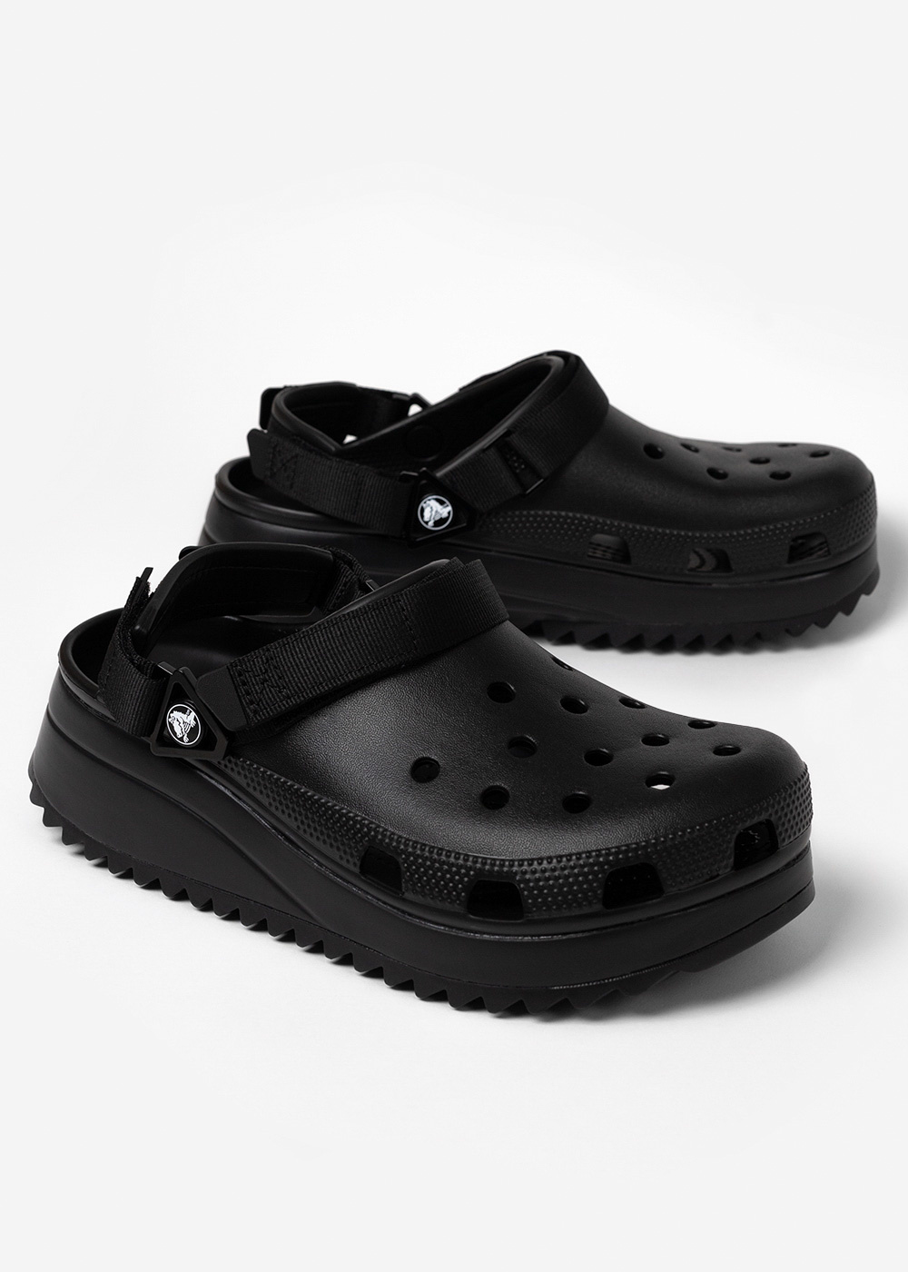 CROCS CLASSIC HIKER CLOG 206772-060 48,99 € - Sneaker Peeker - Les ...