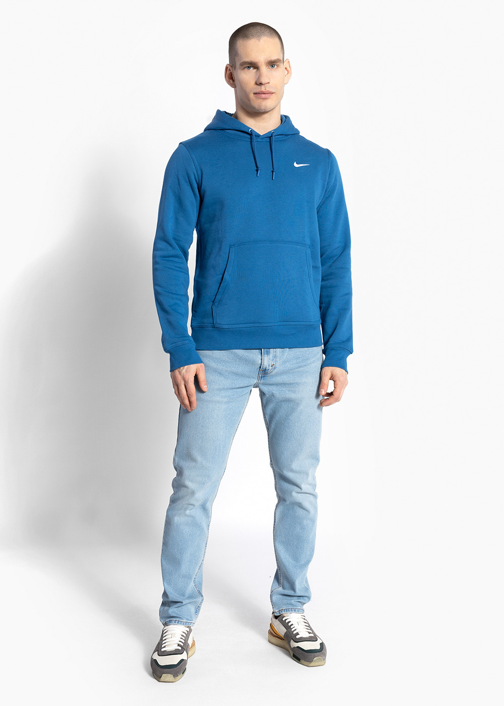 NIKE 611457-408 29,99 € - Sneaker Peeker - Les Meilleures Réductions ...