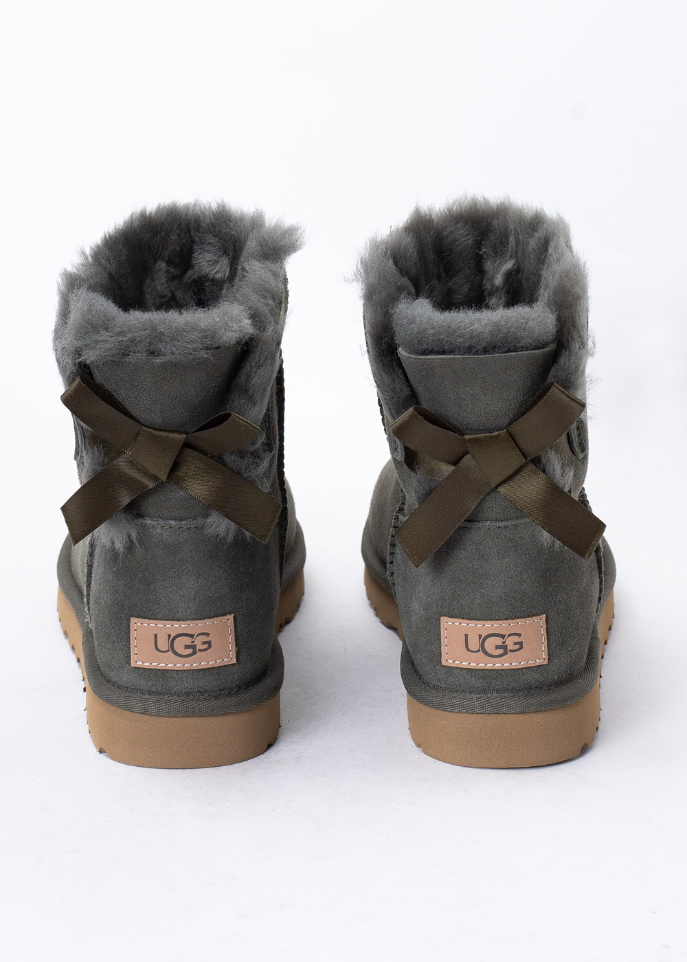 UGG W MINI BAILEY BOW II 104,99 € - Sneaker Peeker - Les Meilleures Réductions! Chaussures ...